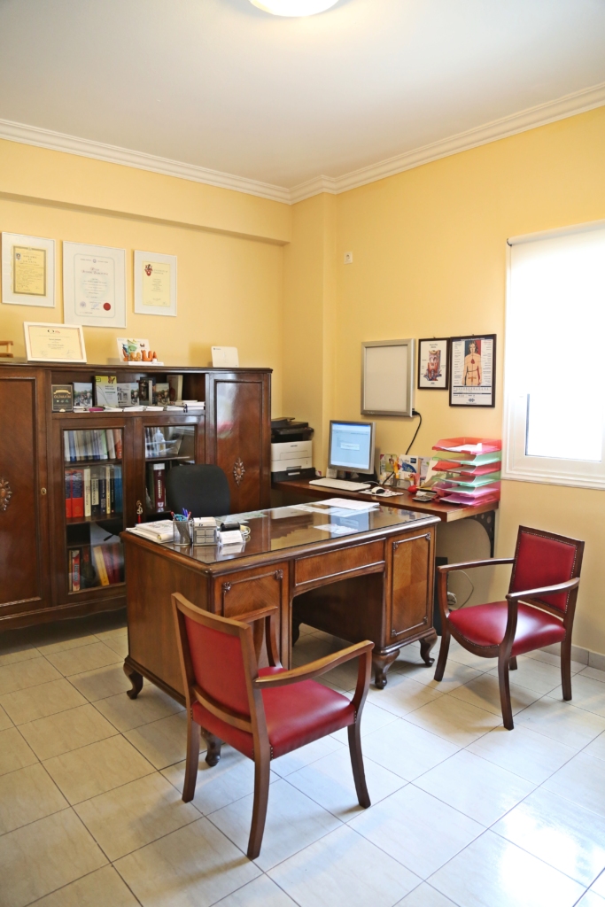 Ο Ιατρός - Κυπραίος Νικόλαος